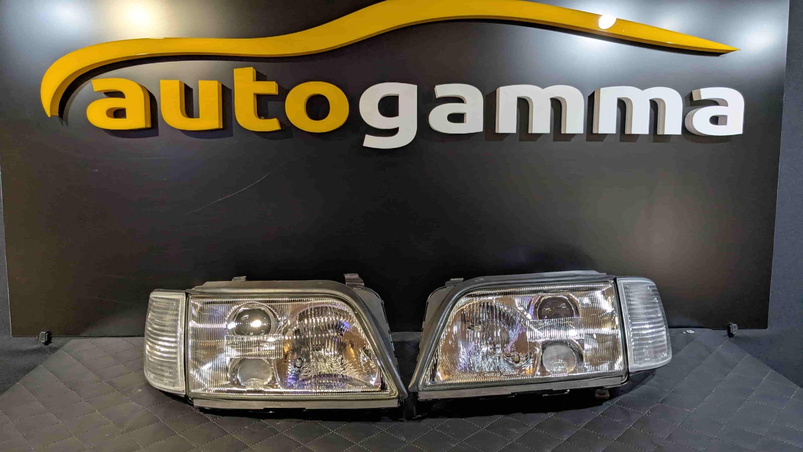 Regeneracja reflektora Audi A6 C4 - Auto Gamma